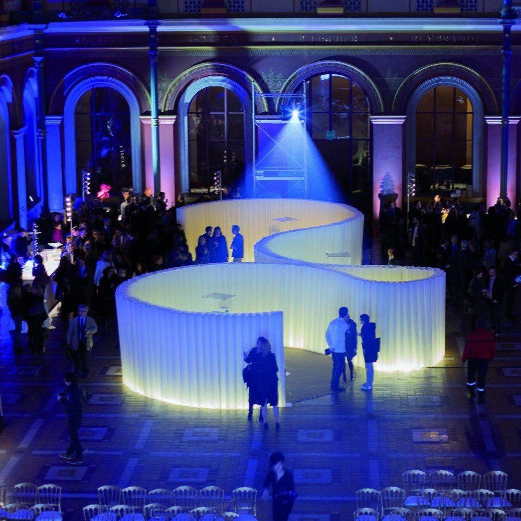 Pipe & Drop Paper Partition Wall I Procédés Chénel by PhilZen - Phil Zen